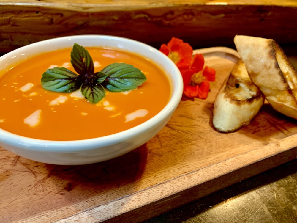 The Lodge Restaurant & Wild Coast Sushi Bar - Treebones Resort