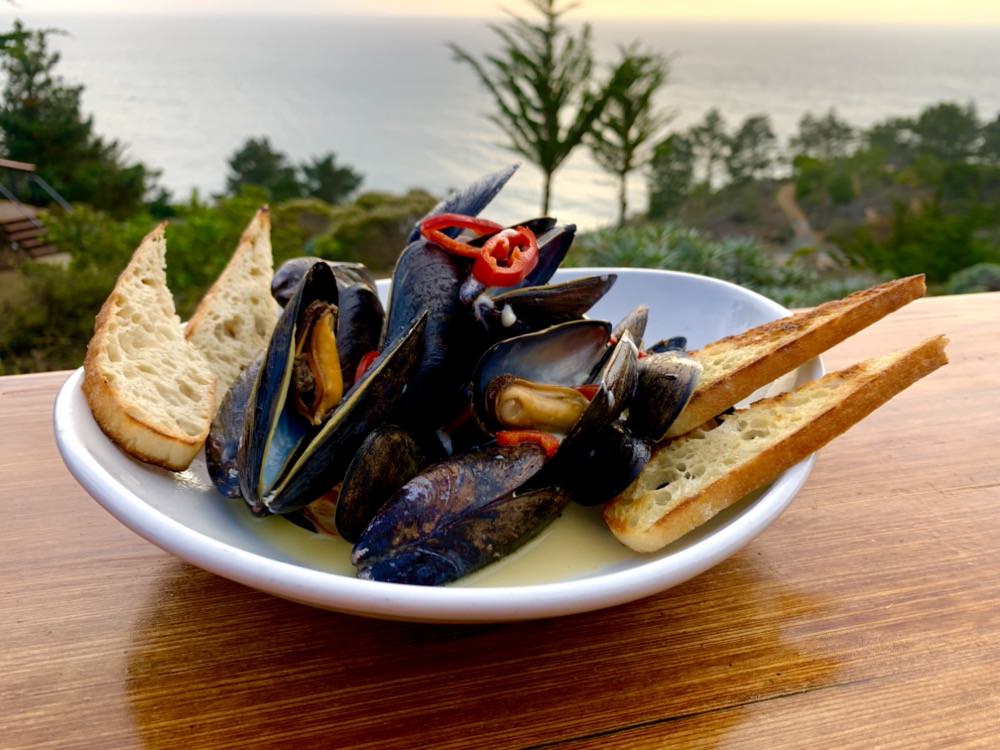 The Lodge Restaurant & Wild Coast Sushi Bar - Treebones Resort